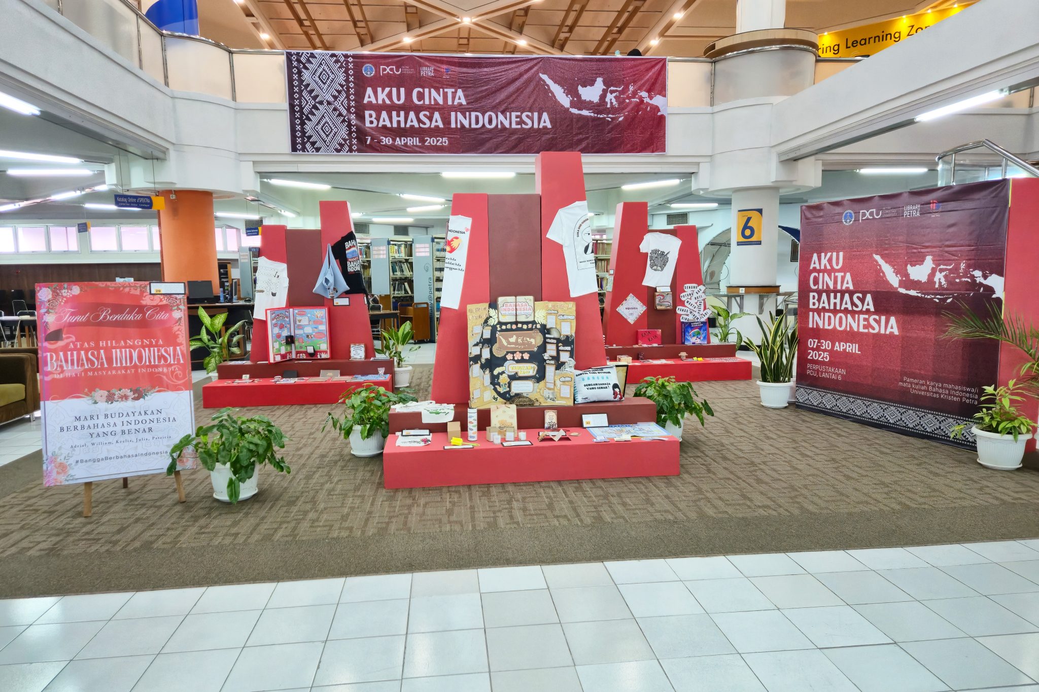 Petra Christian University Library